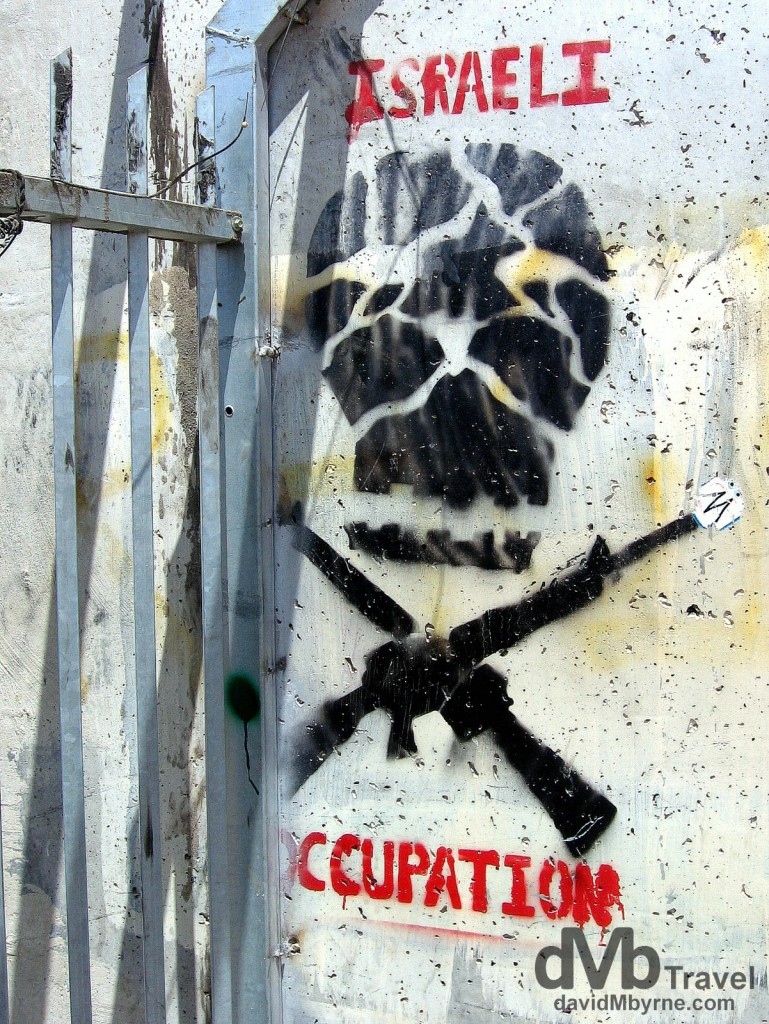 Wall graffiti Palestine - Worldwide Destination Photography & Insights