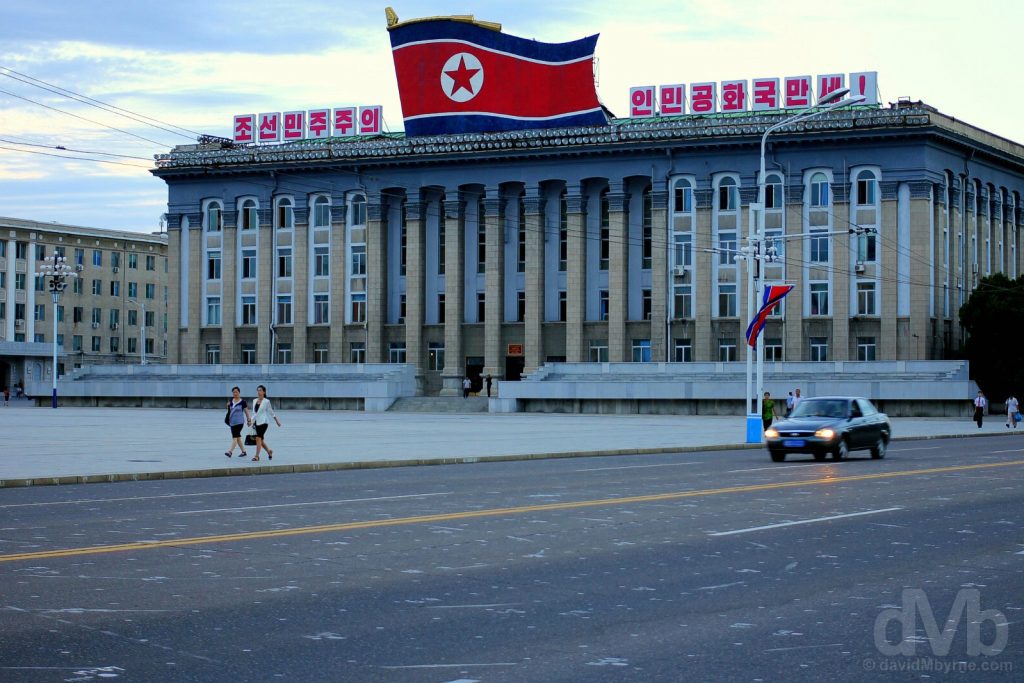 Kim Il-sung Square Pyongyang North Korea - Worldwide Destination ...