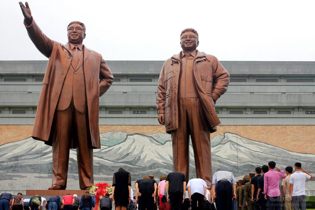 Grand Monument Mansu Hill, Pyongyang, North Korea - Worldwide ...