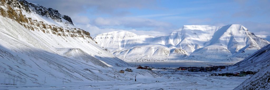 Longyearbyen from the longyear valley spitsbergen svalbard norway ...